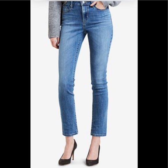 Levi Classic Mid Rise Skinny